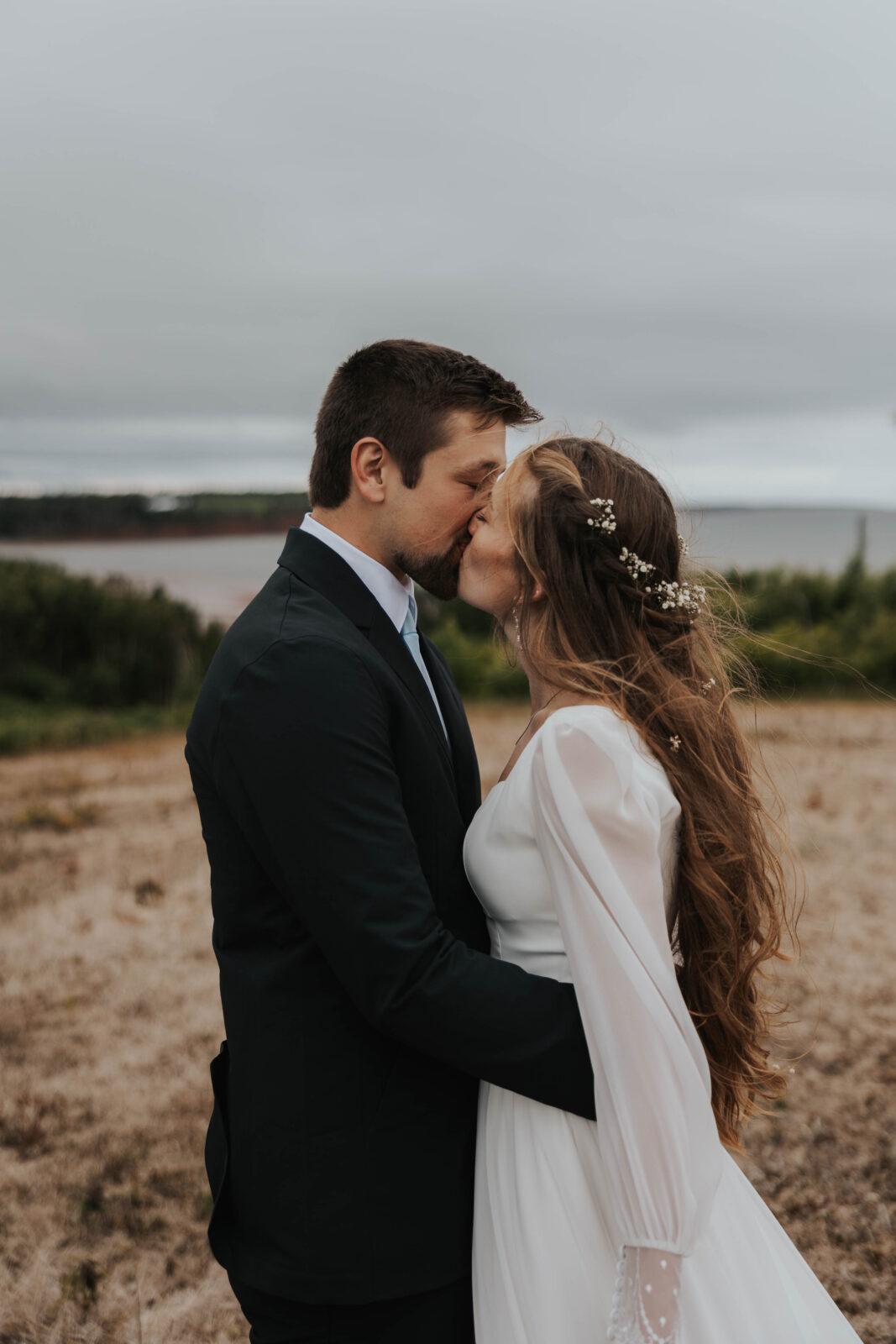 The Ultimate Destination Wedding Packing List - Showit Blog